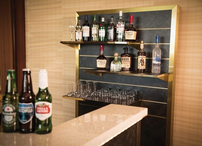 Manhattan Rolling Display - Essentials 6560 - Forbes Industries